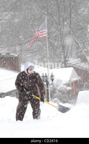 Mar 08, 2008 - Cincinnati, Ohio, USA - A late winter storm struck the ...