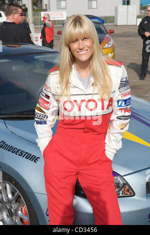 Beccy Gordon professional off-road racer, NASCAR spokesmodel and ESPN ...
