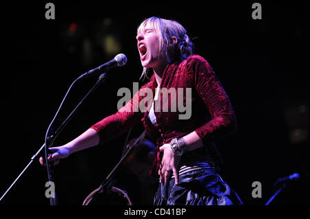 Jul 11, 2008 - Raleigh, North Carolina; USA - Singer SHARON LITTLE ...