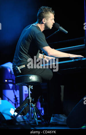 Singer Ryan Tedder of OneRepublic performs in concert at the Cruzan ...