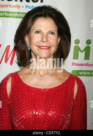 Her Majesty Queen Silvia of Sweden attends the World Leaders Forum ...