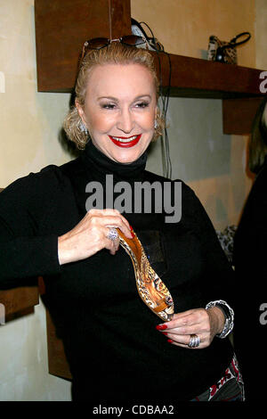 BEVERLY FELDMAN.K29888JBU SD0404.OPENING PARTY OF HER FLAGSHIP STORE.7 ...