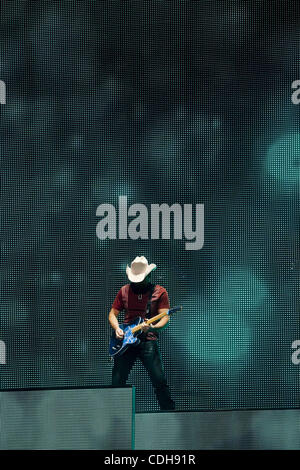 Jan. 30, 2011 - Ottawa, Ontario, Canada - Country singer, Brad Paisley ...
