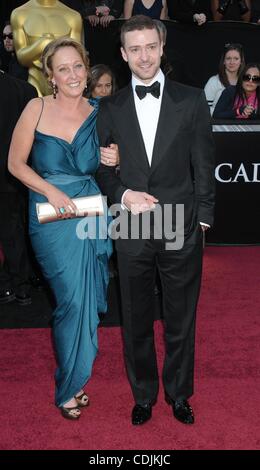 Actor/singer Justin Timberlake and his mother Lynn Harless arrive at ...