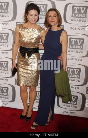 Jane Leeves and Wendie Malick The TV Land Awards 2010 at Sony Studios ...
