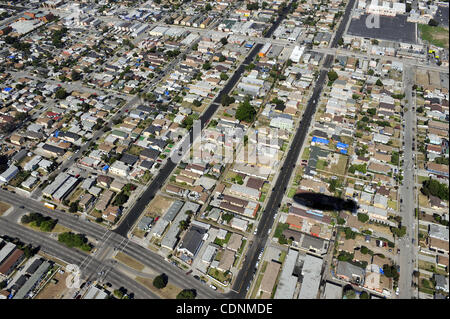 The Goodyear Blimp over Los Angeles Stock Photo - Alamy