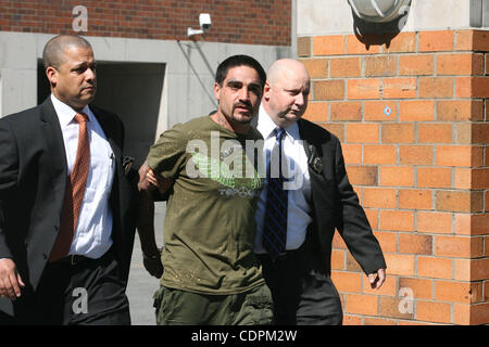 Cops arrested East side perv Jeffrey Ritter, 32 who assaulted at 85 ...