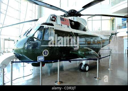 Marine One Presidential Helicopter at the Ronald Reagan Presidential ...