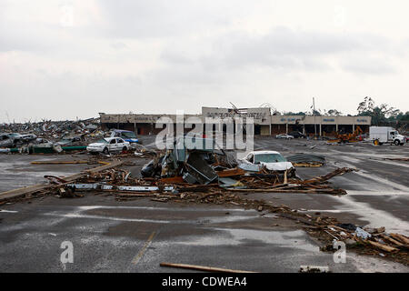 Apr. 28, 2011 - Tuscaloosa, Alabama, U.S. - Vehicles came to rest in ...