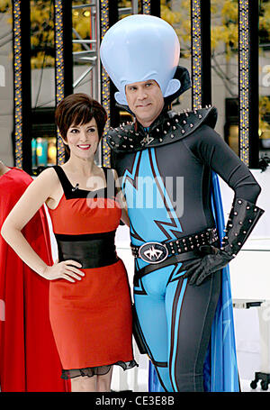 Tina Fey And Will Ferrell Dressed As Their Characters In Megamind Nbc