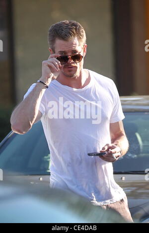 Eric Dane smoking a cigarette in West Hollywood Los Angeles, California ...