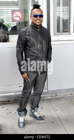 apl.de.ap aka Allan Pineda Lindo Jnr. and will.i.am aka William James ...
