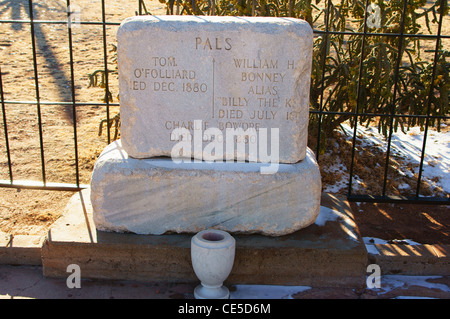 Billy the Kid William H Bonney Grave stone Stock Photo: 11635992 - Alamy