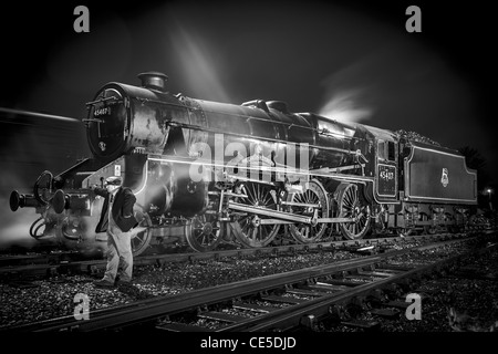 The Lancashire Fusilier Stanier Black 5 no. 45407 steam engine wheels ...