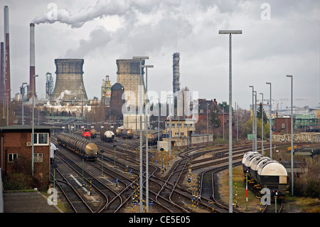 Germany, Cologne, the Shell Rhineland refinery in the district Godorf ...