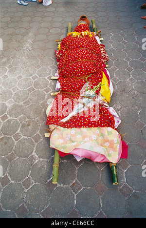 Hindu dead body at crematorium ; Bombay ; Mumbai ; Maharashtra ; India ...