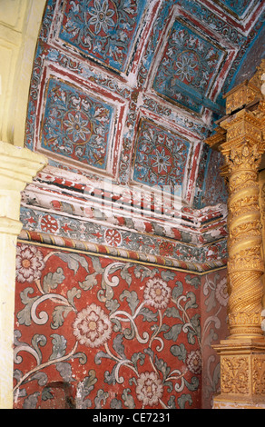 Pillar At Seminary church, goa, india Stock Photo - Alamy