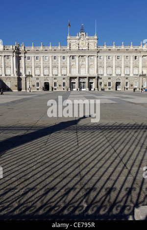 Front gate of the royal palace of Madrid, panoramic view of the ...