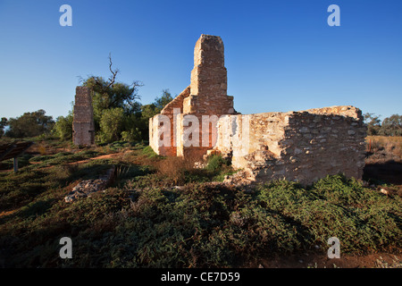 William Nappers Old Outback Hotel Ruins Stock Photo - Alamy