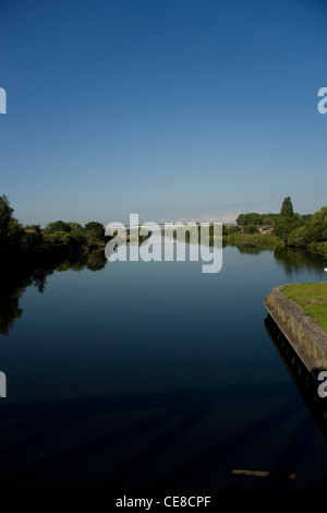 M60 Bridge over the Manchester Ship Canal from Barton Bridge ...