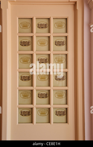 Raffles logos, Raffles Hotel, Singapore Stock Photo - Alamy
