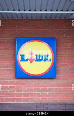 Lidl market with big logo Stock Photo - Alamy