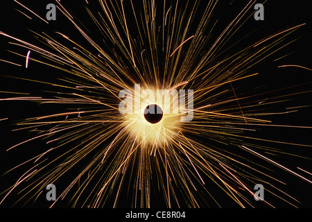 Wire chakkar Chakra (wheel) Cracker Fireworks, Diwali deepawali ...