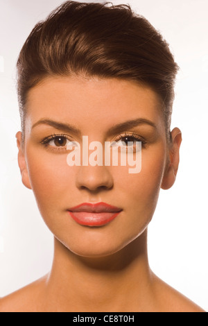 Eye liner eye makeup beauty care woman Stock Photo - Alamy