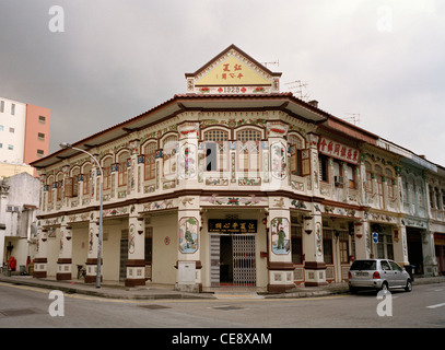 Baba Nyonya shophouse decoration in Malacca Stock Photo - Alamy