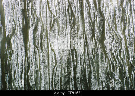 close up of crinkled white linen / muslin fabric Stock Photo - Alamy