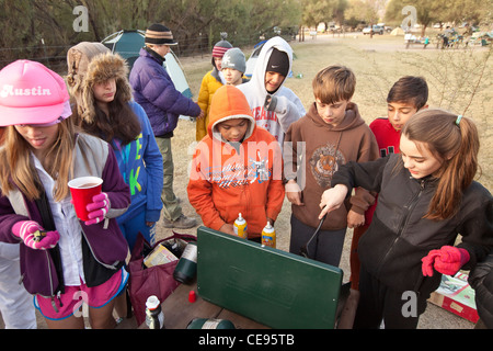 Middle school class trip to Big Bend National Park in Texas. Students ...