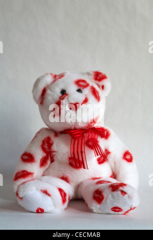 Smooch the bear ty beanie buddies collection shell 100% tylon label tag ...