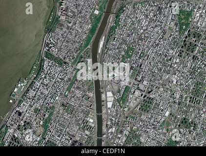 Aerial view of Harlem River and bridges with the Bronx and Manhattan ...