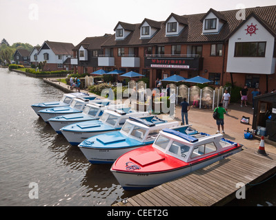 Boats for Hire at Wroxham on the River Bure Stock Photo - Alamy