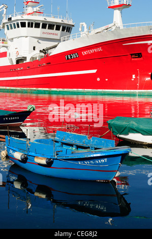 Fish processing boat in the deep water dock in Homer, Alaska on a sunny ...
