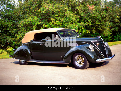 1937 Lincoln Zephyr Custom Stock Photo - Alamy