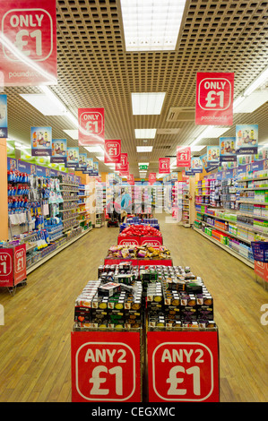 Pound signs in Poundworld store shop interior Stock Photo - Alamy