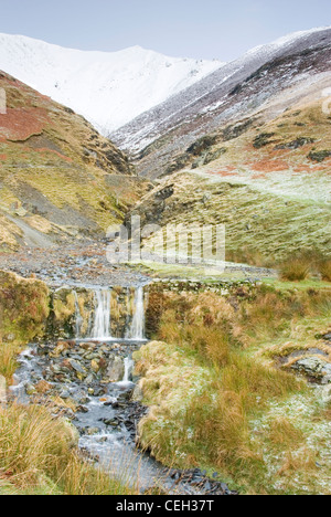 On the Hall's Fell ridge of Blencathra mountain in winter, Lake ...