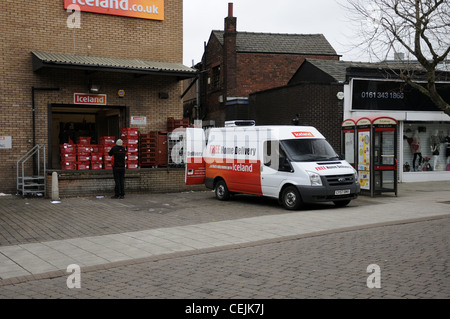 iceland home delivery van being loaded with orders Stock Photo - Alamy