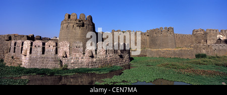 gulbarga fort ramparts and moat india karnataka tourism Stock Photo - Alamy