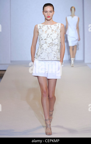 Nicole Farhi London Ready to WearSpringSummer 2012 Stock Photo - Alamy
