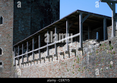 Caerphilly castle - Machicolations - Projecting gallery on brackets, on ...