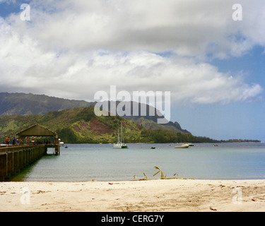 Wooden pier Hanalei Beach Kaua'i Hawaii Stock Photo - Alamy