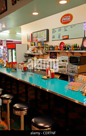 Interior of Vintage Diner Restaurant Stock Photo - Alamy