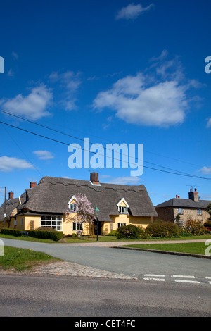 a cottage in Cockfield Village Green in Suffolk, UK Stock Photo - Alamy