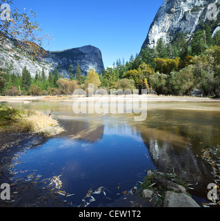 A lake in Yosemite National Park, California Stock Photo - Alamy