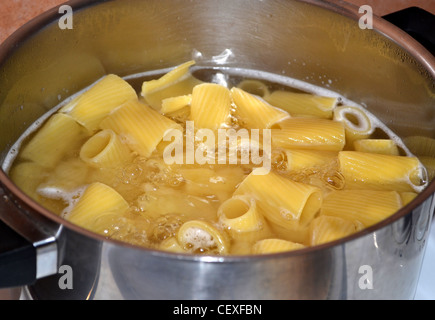 Pasta boiling in pot Stock Photo - Alamy