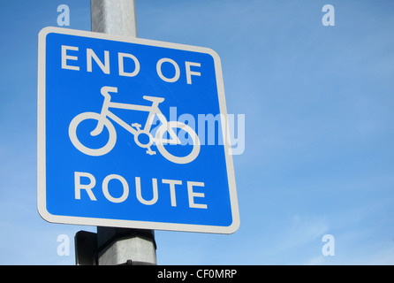 End of Cycle Route sign Stock Photo - Alamy