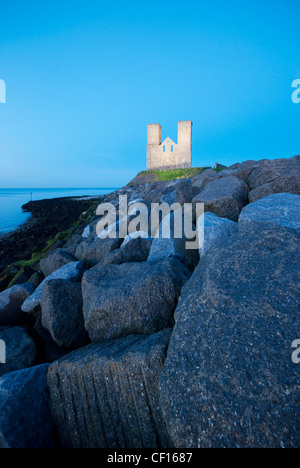 Reculver Towers beach and sea defences Stock Photo - Alamy