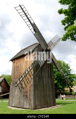 Wind mill at the Farmhouse museum of Torun - Muzeum Etnograficzne Stock ...